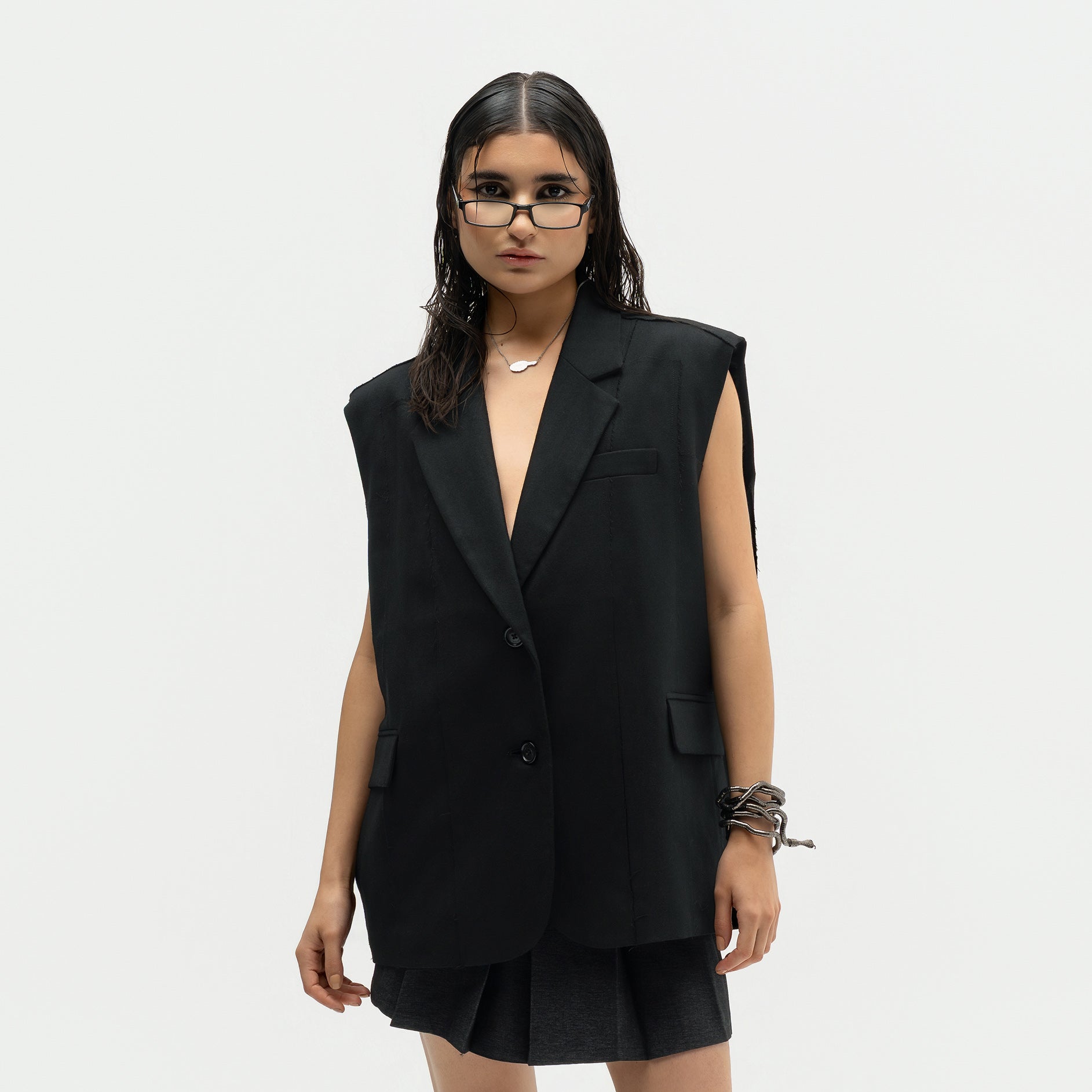 Ripped Sleeves Tailor Vest – Beyreck